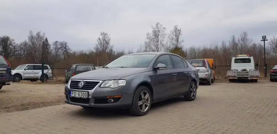 Pelēks Volkswagen Passat B6 2005 Valmiera, ar dzinēja tilpumu 2.00 L un nobraukumu 357 tūkst. km par 1650 €, foto 8 vietnē AUTOMOTO.COM.LV