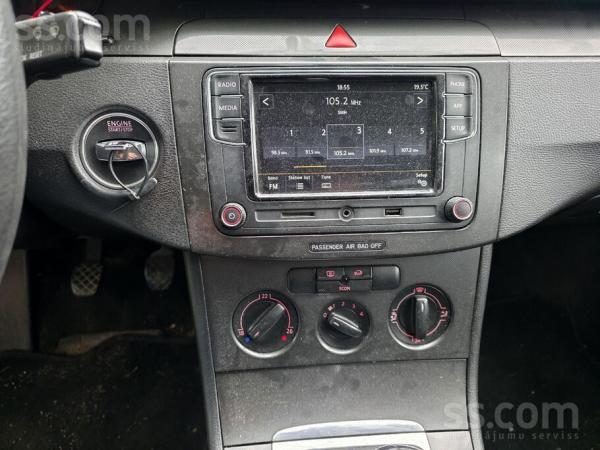 Pelēks Volkswagen Passat B6 2005 Dobele, ar dzinēja tilpumu 2.00 L un nobraukumu 383 tūkst. km par 900 €, foto 7 vietnē AUTOMOTO.COM.LV