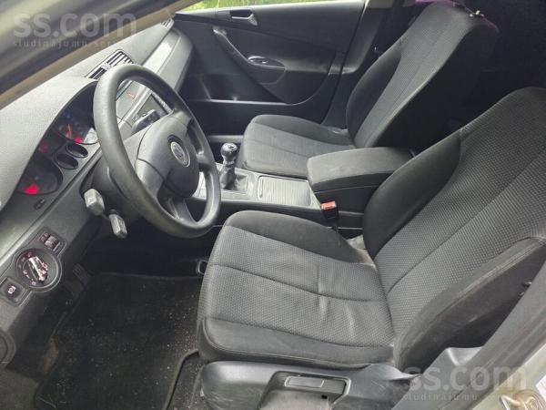 Pelēks Volkswagen Passat B6 2005 Dobele, ar dzinēja tilpumu 2.00 L un nobraukumu 383 tūkst. km par 900 €, foto 8 vietnē AUTOMOTO.COM.LV