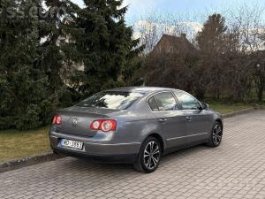 Grey Volkswagen Passat B6 2006 in Dobele, with an engine capacity of 2.00 L and mileage of 191 thousand km for 1885 €, photo 3 on AUTOMOTO.COM.LV