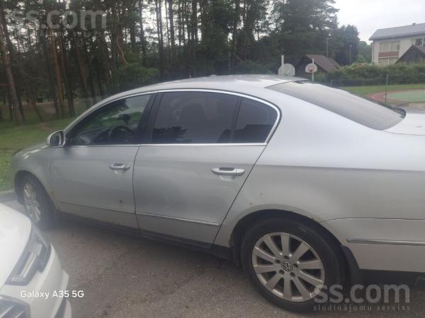 Grey Volkswagen Passat B6 2006 in Riga, with an engine capacity of 2.00 L and mileage of 386 thousand km for 700 €, photo 5 on AUTOMOTO.COM.LV