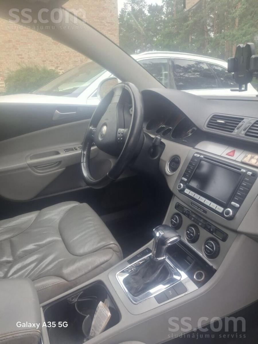 Grey Volkswagen Passat B6 2006 in Riga, with an engine capacity of 2.00 L and mileage of 386 thousand km for 700 €, photo 12 on AUTOMOTO.COM.LV