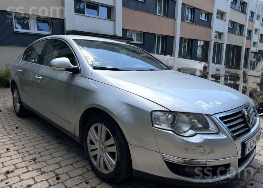 Grey Volkswagen Passat B6 2006 in Riga, with an engine capacity of 2.00 L and mileage of 236 thousand km for 900 €, photo 3 on AUTOMOTO.COM.LV