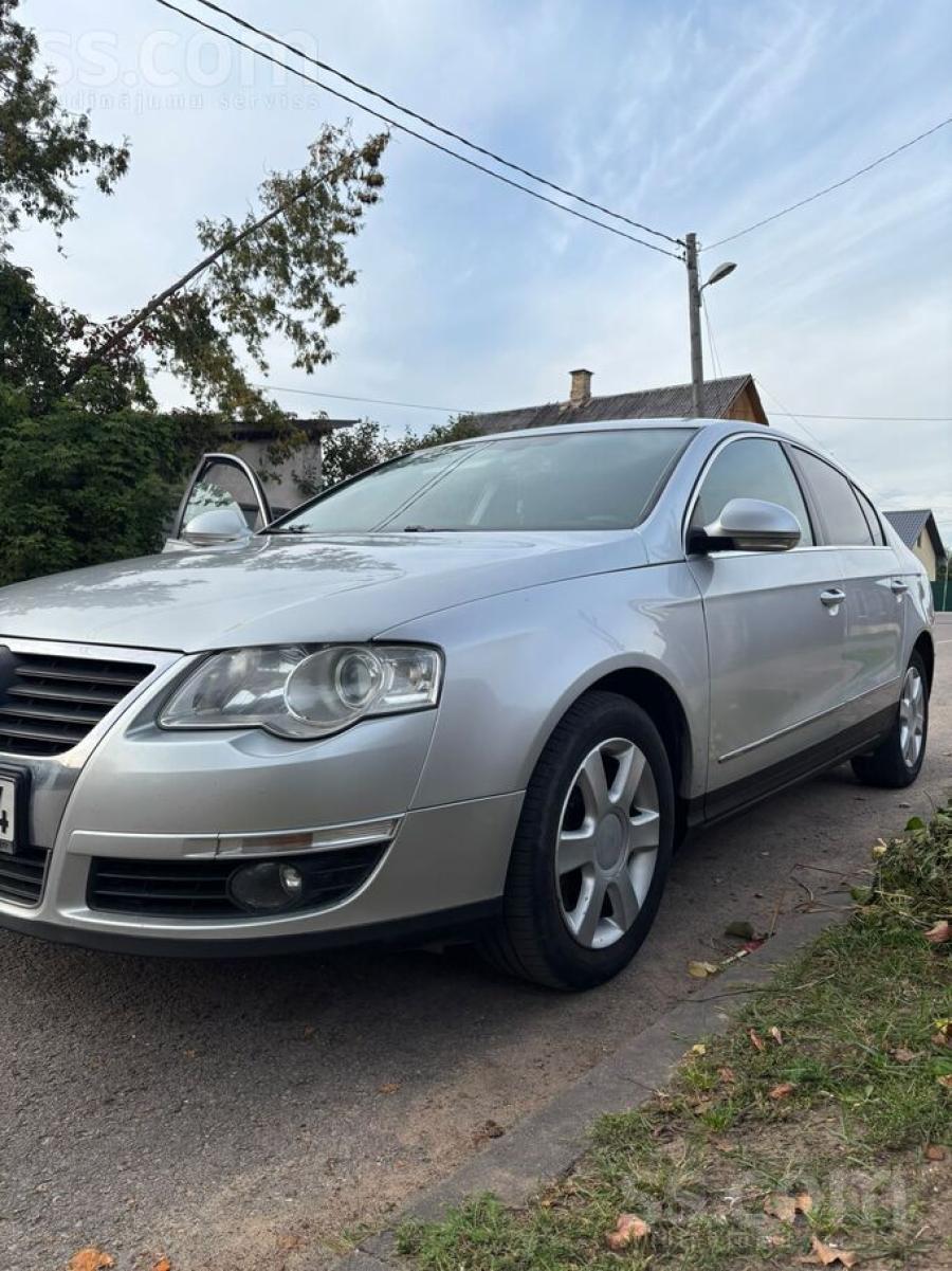 Grey Volkswagen Passat B6 2006 in Kraslava, with an engine capacity of 1.90 L and mileage of 380 thousand km for 1550 €, photo 4 on AUTOMOTO.COM.LV