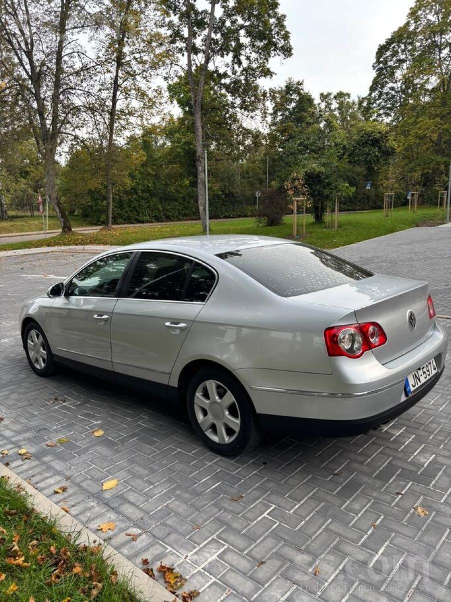Grey Volkswagen Passat B6 2006 in Kraslava, with an engine capacity of 1.90 L and mileage of 380 thousand km for 1550 €, photo 6 on AUTOMOTO.COM.LV