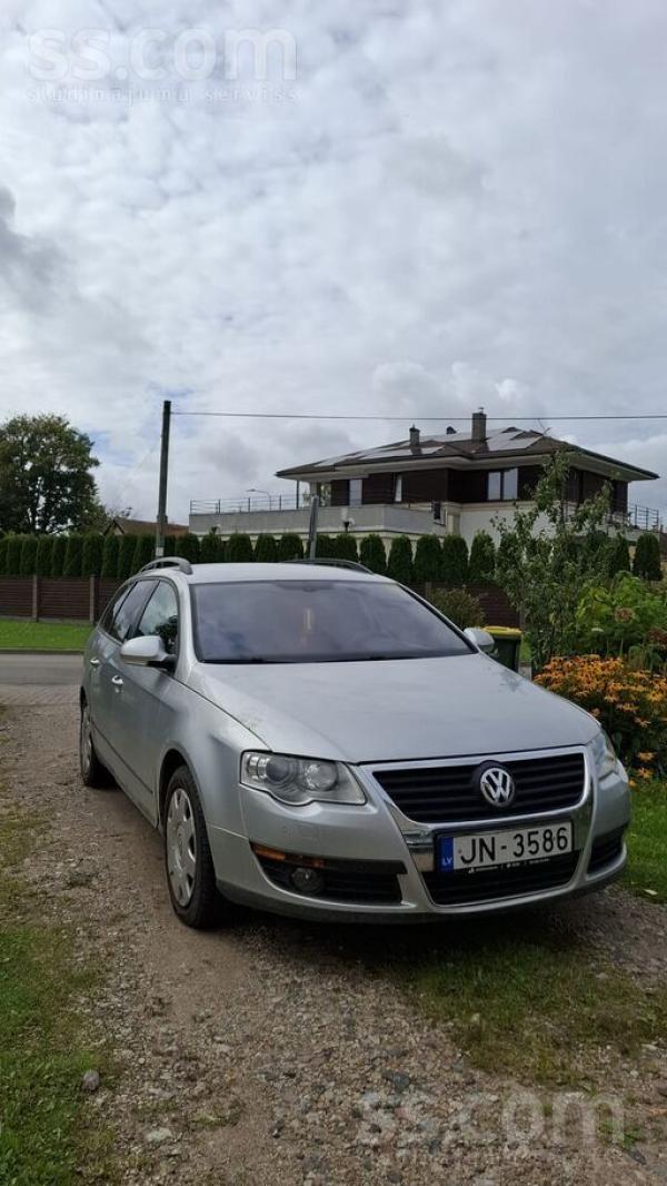 Фольксваген Пассат Б6 2006 в Валмиера на AUTOMOTO.COM.LV Серый Фольксваген Пассат Б6 2006 в Валмиера, объемом двигателя 2.00 л и пробегом 293 тыс. км за 1000 €, фото 10 на AUTOMOTO.COM.LV