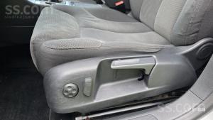 Grey Volkswagen Passat B6 2007 in Riga, with an engine capacity of 2.00 L and mileage of 206 thousand km for 850 €, photo 11 on AUTOMOTO.COM.LV