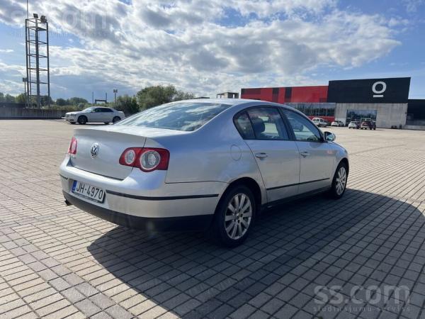 Pelēks Volkswagen Passat B6 2007 Rīga, ar dzinēja tilpumu 1.60 L un nobraukumu 150 tūkst. km par 1990 €, foto 5 vietnē AUTOMOTO.COM.LV