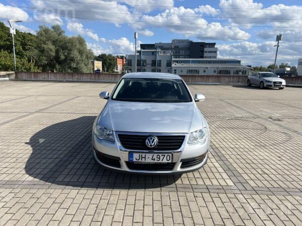 Pelēks Volkswagen Passat B6 2007 Rīga, ar dzinēja tilpumu 1.60 L un nobraukumu 150 tūkst. km par 1990 €, foto 8 vietnē AUTOMOTO.COM.LV