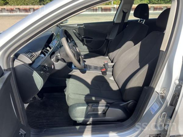 Pelēks Volkswagen Passat B6 2007 Rīga, ar dzinēja tilpumu 1.60 L un nobraukumu 150 tūkst. km par 1990 €, foto 9 vietnē AUTOMOTO.COM.LV