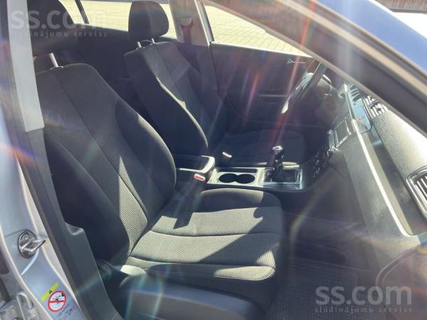 Pelēks Volkswagen Passat B6 2007 Rīga, ar dzinēja tilpumu 1.60 L un nobraukumu 150 tūkst. km par 1990 €, foto 10 vietnē AUTOMOTO.COM.LV