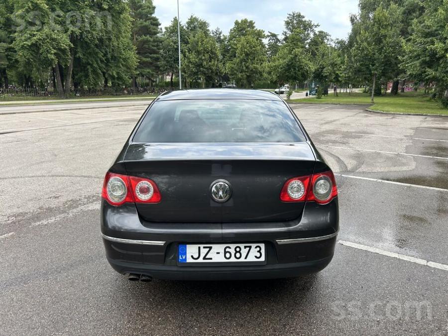 Grey Volkswagen Passat B6 2007 in Liepaja, with an engine capacity of 2.00 L and mileage of 230 thousand km for 1450 €, photo 5 on AUTOMOTO.COM.LV