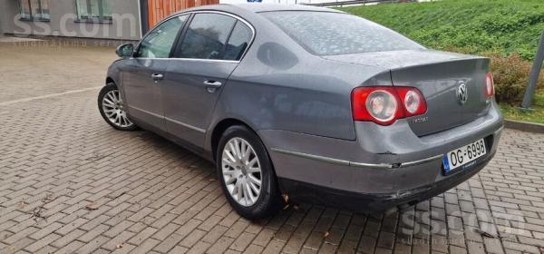 Pelēks Volkswagen Passat B6 2007 Daugavpils, ar dzinēja tilpumu 2.00 L un nobraukumu 470 tūkst. km par 500 €, foto 4 vietnē AUTOMOTO.COM.LV