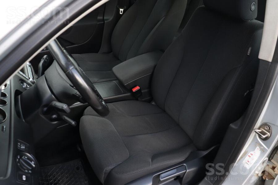 Pelēks Volkswagen Passat B6 2007 Valmiera, ar dzinēja tilpumu 2.00 L un nobraukumu 241 tūkst. km par 1200 €, foto 11 vietnē AUTOMOTO.COM.LV