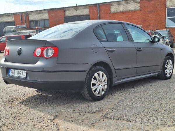 Pelēks Volkswagen Passat B6 2008 Ventspils, ar dzinēja tilpumu 2.00 L un nobraukumu 407 tūkst. km par 1500 €, foto 4 vietnē AUTOMOTO.COM.LV