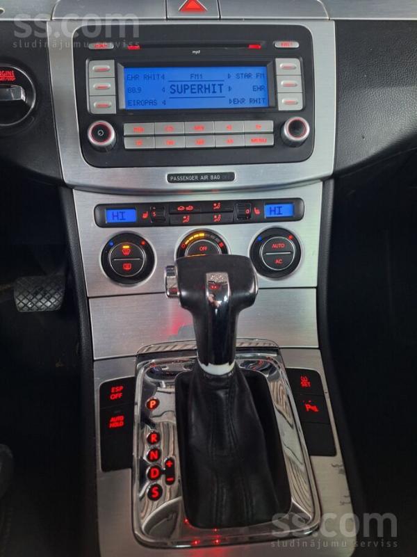 Pelēks Volkswagen Passat B6 2008 Ventspils, ar dzinēja tilpumu 2.00 L un nobraukumu 431 tūkst. km par 730 €, foto 9 vietnē AUTOMOTO.COM.LV