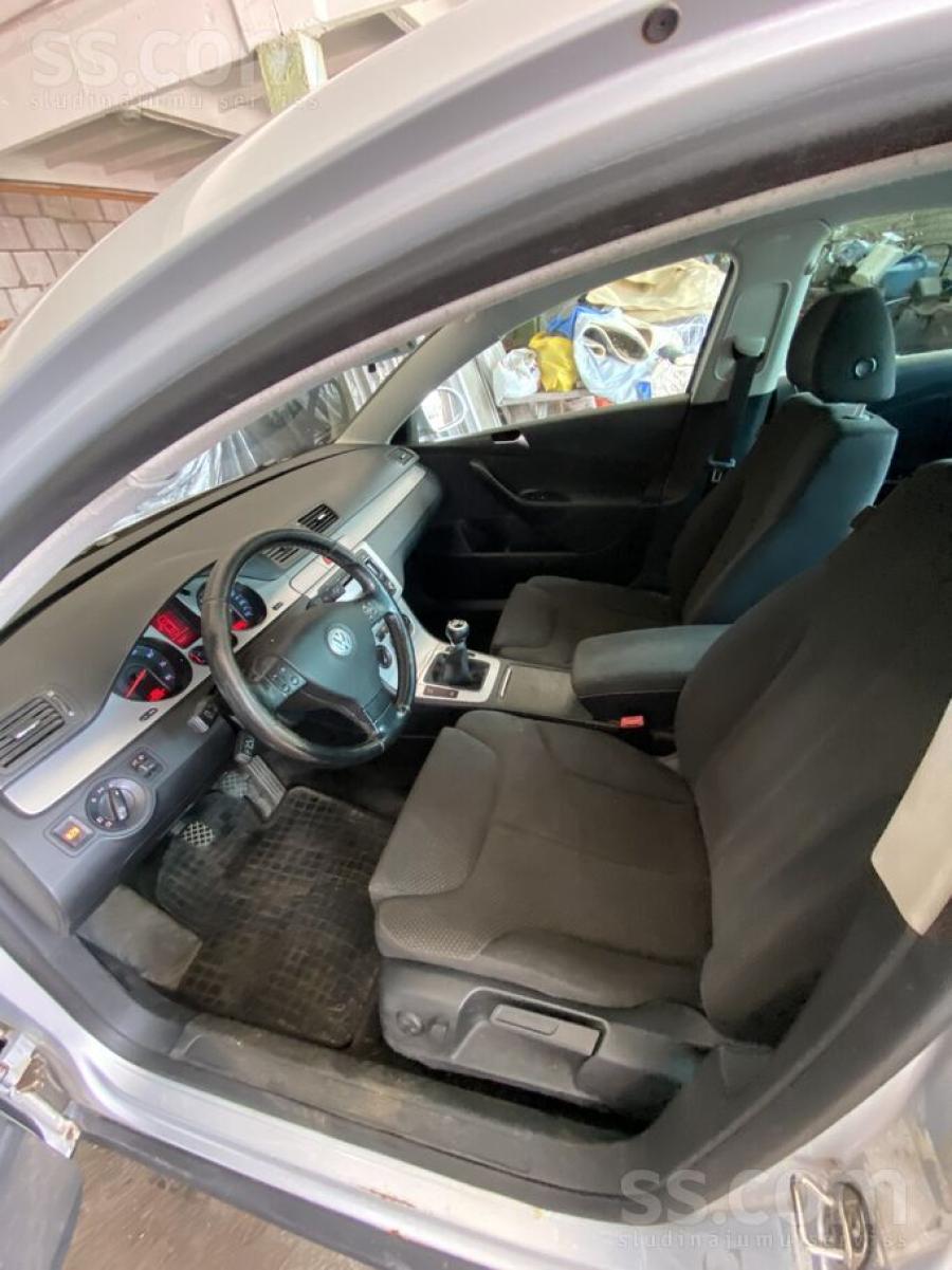 Grey Volkswagen Passat B6 2008 in Madona, with an engine capacity of 2.00 L and mileage of 0 thousand km for 1400 €, photo 9 on AUTOMOTO.COM.LV