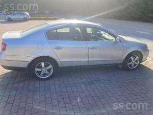 Pelēks Volkswagen Passat B6 2008 Ventspils, ar dzinēja tilpumu 2.00 L un nobraukumu 290 tūkst. km par 1050 €, foto 8 vietnē AUTOMOTO.COM.LV