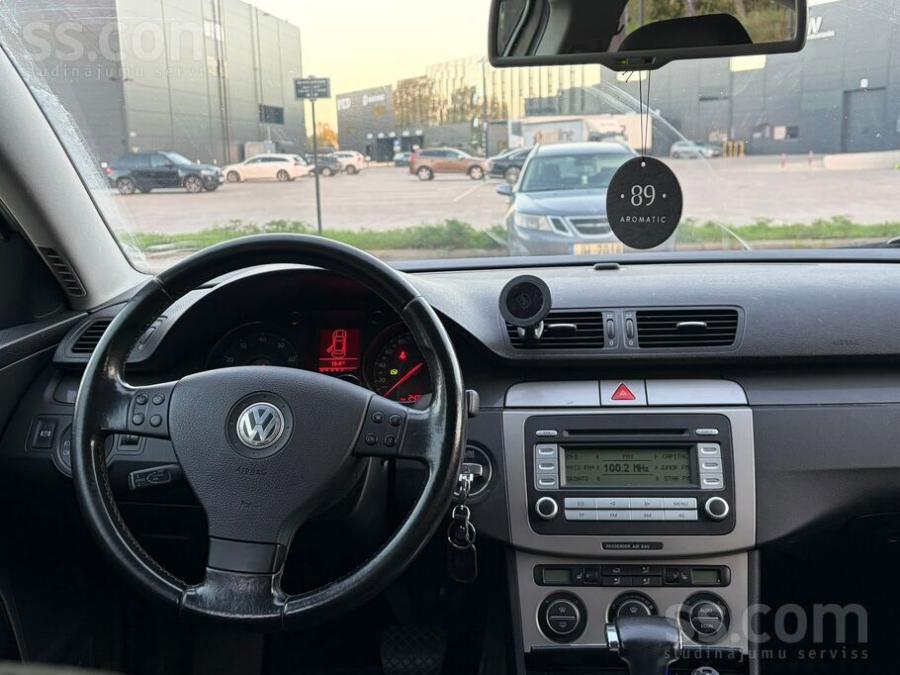 Pelēks Volkswagen Passat B6 2008 Rīga, ar dzinēja tilpumu 2.00 L un nobraukumu 240 tūkst. km par 2400 €, foto 9 vietnē AUTOMOTO.COM.LV