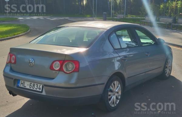 Pelēks Volkswagen Passat B6 2010 Rīga, ar dzinēja tilpumu 1.80 L un nobraukumu 279 tūkst. km par 3200 €, foto 7 vietnē AUTOMOTO.COM.LV