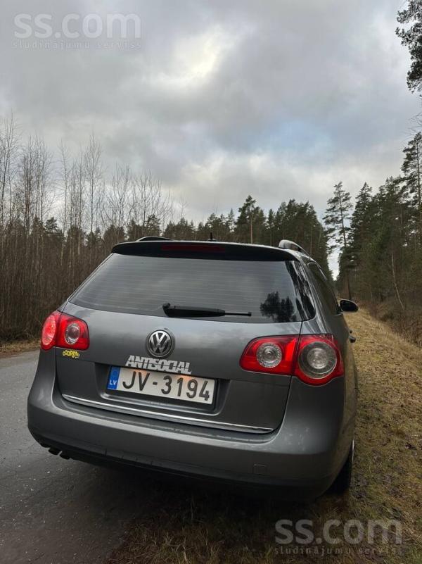 Grey Volkswagen Passat B6 2005 in Riga, with an engine capacity of 1.90 L and mileage of 496 thousand km for 1390 €, photo 2 on AUTOMOTO.COM.LV