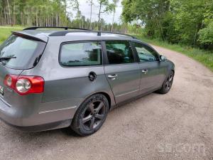 Pelēks Volkswagen Passat B6 2005 Valmiera, ar dzinēja tilpumu 2.00 L un nobraukumu 400 tūkst. km par 900 €, foto 5 vietnē AUTOMOTO.COM.LV