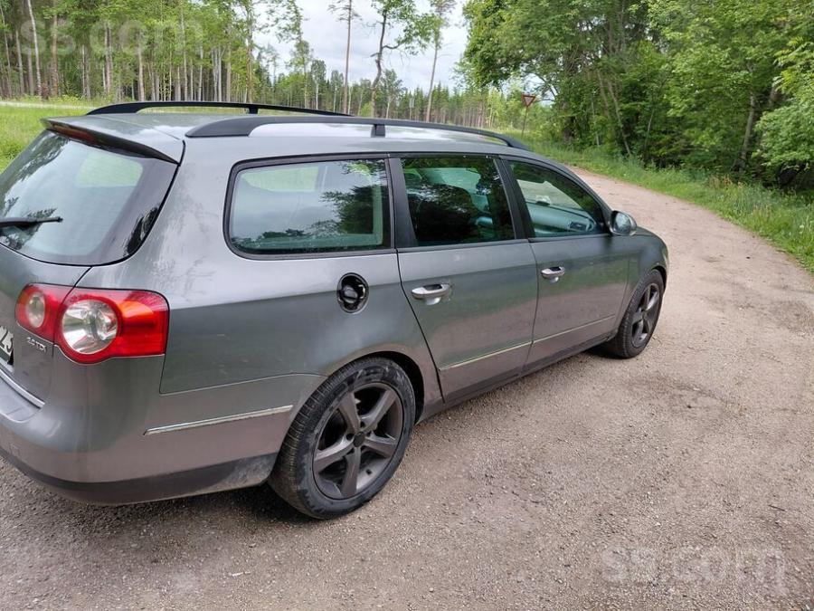 Pelēks Volkswagen Passat B6 2005 Valmiera, ar dzinēja tilpumu 2.00 L un nobraukumu 400 tūkst. km par 900 €, foto 5 vietnē AUTOMOTO.COM.LV
