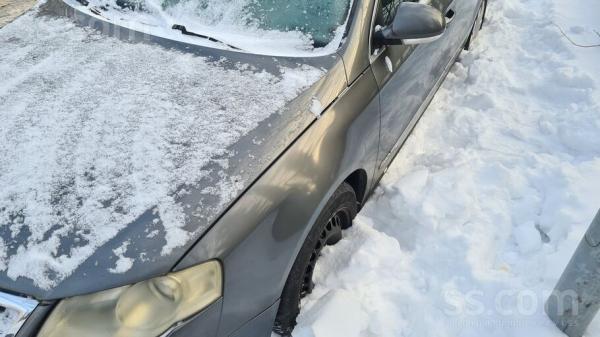 Pelēks Volkswagen Passat B6 2005 Tukums, ar dzinēja tilpumu 2.00 L un nobraukumu 227 tūkst. km par 950 €, foto 3 vietnē AUTOMOTO.COM.LV