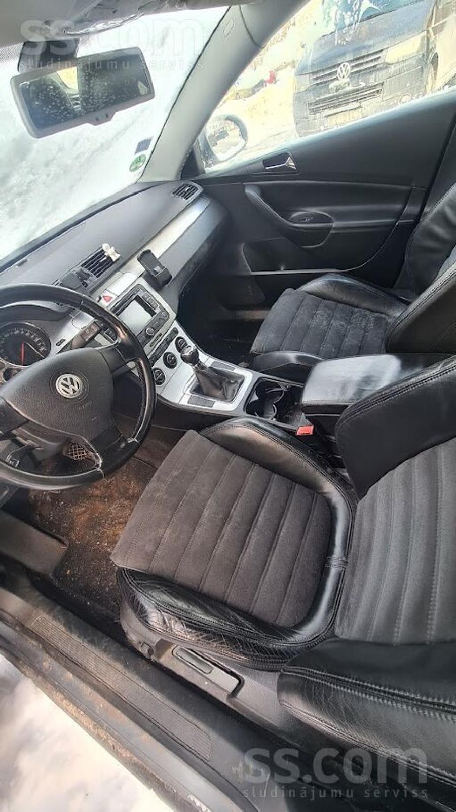 Grey Volkswagen Passat B6 2005 in Tukums, with an engine capacity of 2.00 L and mileage of 227 thousand km for 950 €, photo 5 on AUTOMOTO.COM.LV