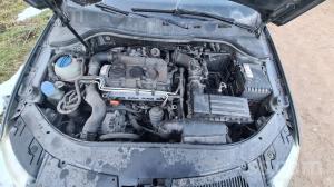 Grey Volkswagen Passat B6 2005 in Tukums, with an engine capacity of 2.00 L and mileage of 227 thousand km for 950 €, photo 9 on AUTOMOTO.COM.LV