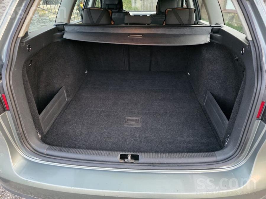 Grey Volkswagen Passat B6 2005 in Rezekne, with an engine capacity of 1.90 L and mileage of 370 thousand km for 1850 €, photo 19 on AUTOMOTO.COM.LV