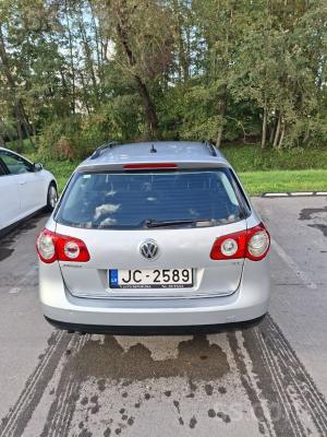 Pelēks Volkswagen Passat B6 2005 Bauska, ar dzinēja tilpumu 1.90 L un nobraukumu 419 tūkst. km par 1450 €, foto 3 vietnē AUTOMOTO.COM.LV
