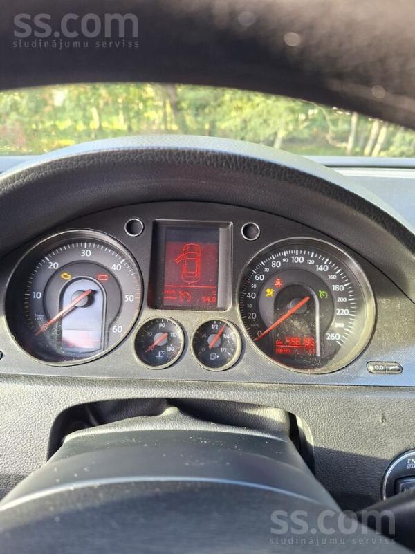 Grey Volkswagen Passat B6 2005 in Bauska, with an engine capacity of 1.90 L and mileage of 419 thousand km for 1450 €, photo 6 on AUTOMOTO.COM.LV