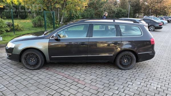 Grey Volkswagen Passat B6 2005 in Cesis, with an engine capacity of 2.00 L and mileage of 333 thousand km for 1500 €, photo 1 on AUTOMOTO.COM.LV