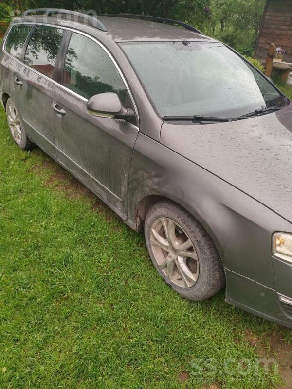 Grey Volkswagen Passat B6 2006 in Valmiera, with an engine capacity of 2.00 L and mileage of 354 thousand km for 3300 €, photo 2 on AUTOMOTO.COM.LV