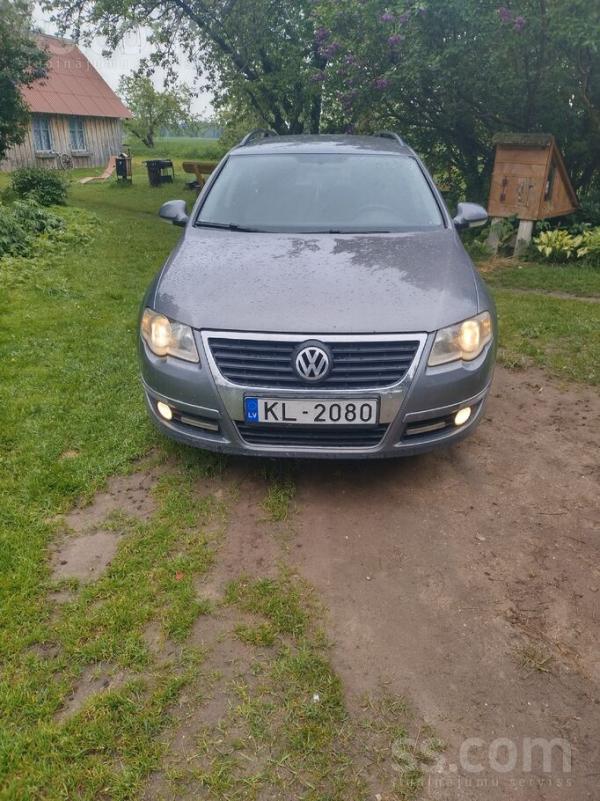 Grey Volkswagen Passat B6 2006 in Valmiera, with an engine capacity of 2.00 L and mileage of 354 thousand km for 3300 €, photo 3 on AUTOMOTO.COM.LV