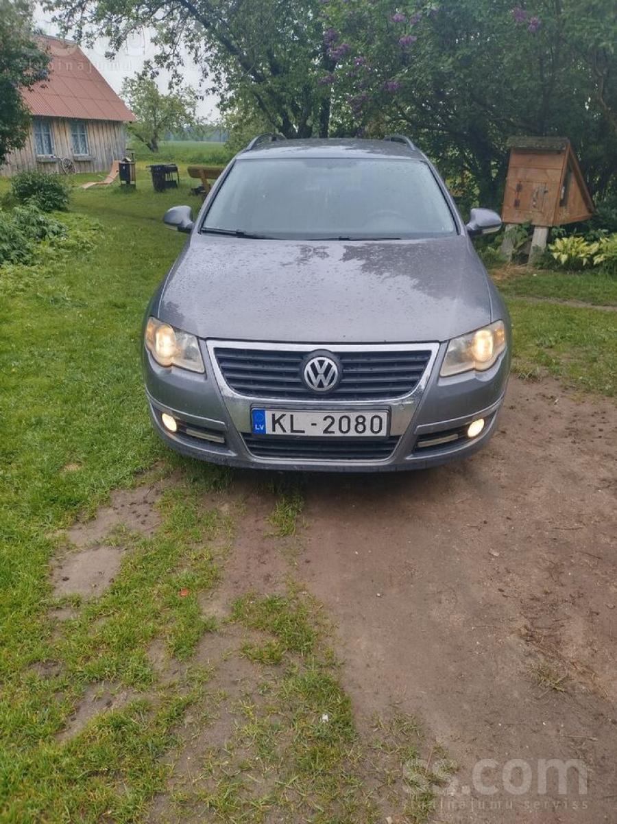 Grey Volkswagen Passat B6 2006 in Valmiera, with an engine capacity of 2.00 L and mileage of 354 thousand km for 650 €, photo 3 on AUTOMOTO.COM.LV