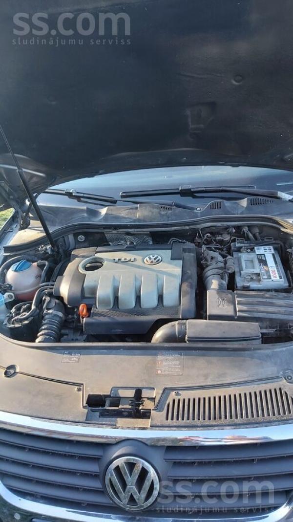 Pelēks Volkswagen Passat B6 2006 Rēzekne, ar dzinēja tilpumu 2.00 L un nobraukumu 365 tūkst. km par 1700 €, foto 2 vietnē AUTOMOTO.COM.LV