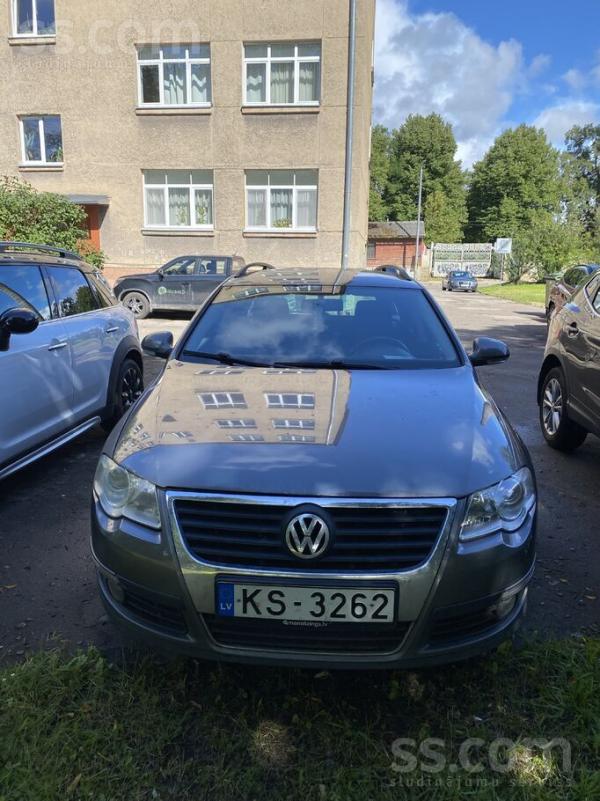 Pelēks Volkswagen Passat B6 2006 Rīga, ar dzinēja tilpumu 2.00 L un nobraukumu 261 tūkst. km par 2550 €, foto 1 vietnē AUTOMOTO.COM.LV