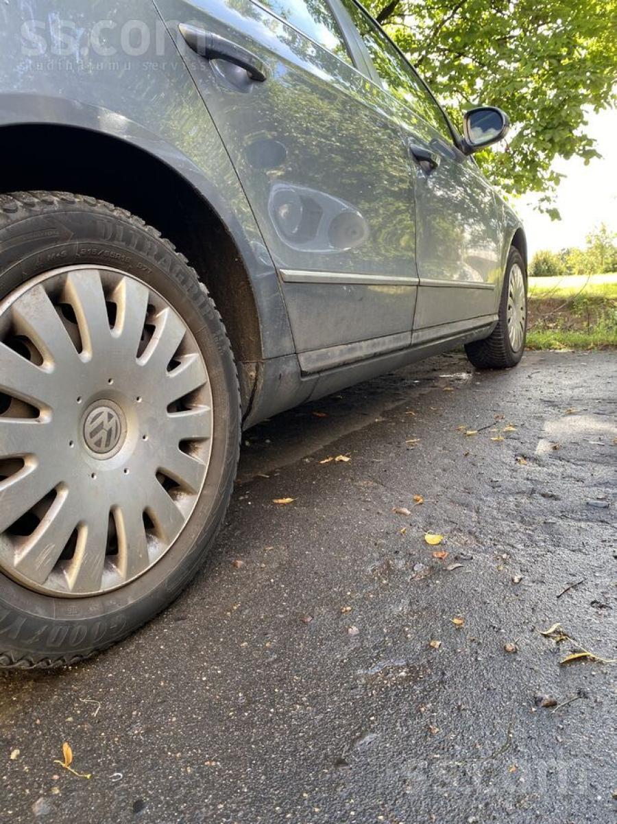 Pelēks Volkswagen Passat B6 2006 Rīga, ar dzinēja tilpumu 2.00 L un nobraukumu 261 tūkst. km par 2550 €, foto 5 vietnē AUTOMOTO.COM.LV