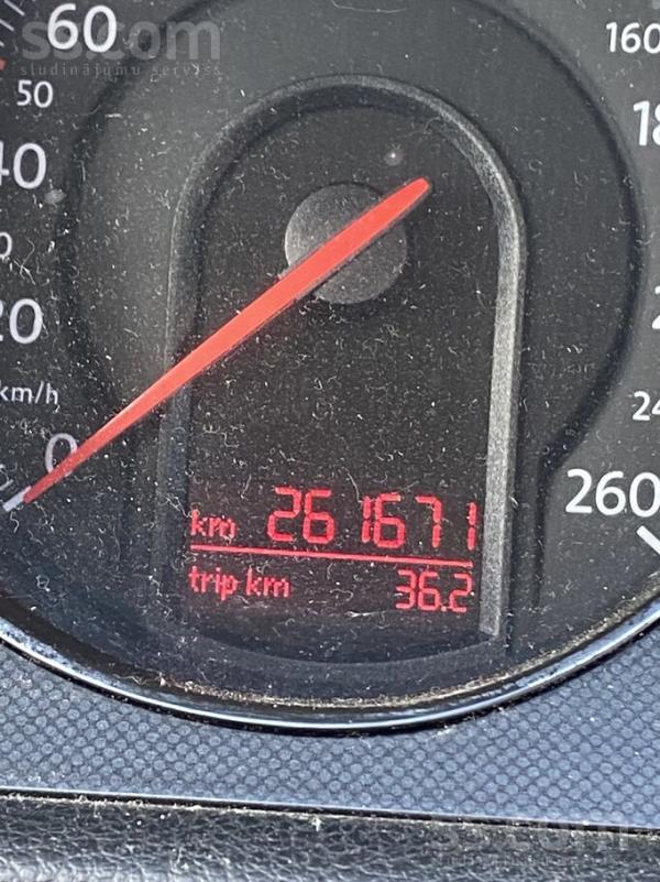 Pelēks Volkswagen Passat B6 2006 Rīga, ar dzinēja tilpumu 2.00 L un nobraukumu 261 tūkst. km par 2550 €, foto 6 vietnē AUTOMOTO.COM.LV