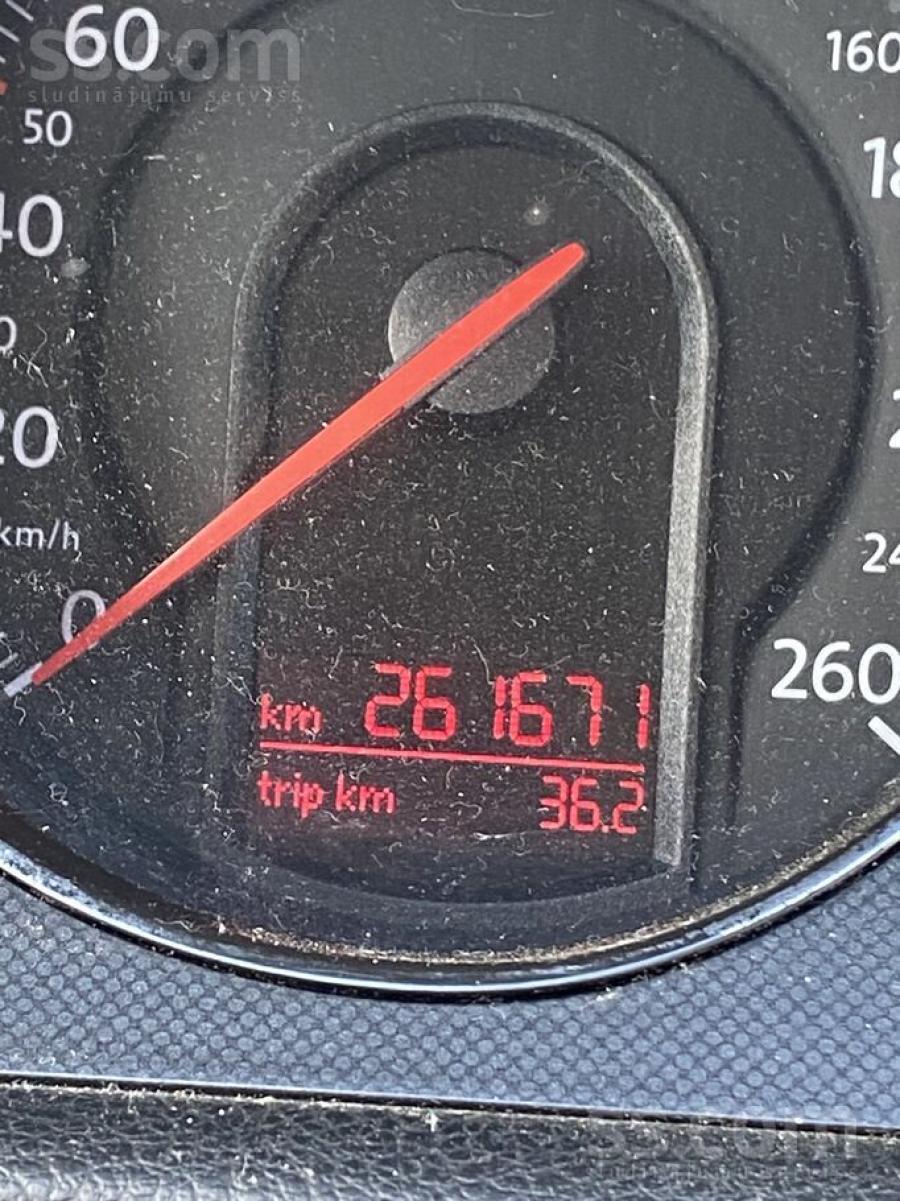 Pelēks Volkswagen Passat B6 2006 Rīga, ar dzinēja tilpumu 2.00 L un nobraukumu 261 tūkst. km par 2550 €, foto 7 vietnē AUTOMOTO.COM.LV