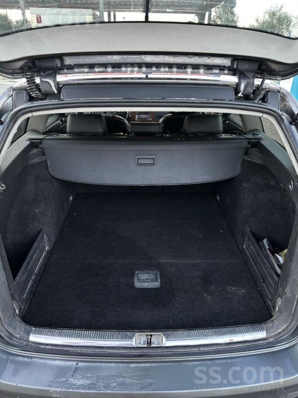 Grey Volkswagen Passat B6 2006 in Ogre, with an engine capacity of 2.00 L and mileage of 358 thousand km for 1400 €, photo 6 on AUTOMOTO.COM.LV