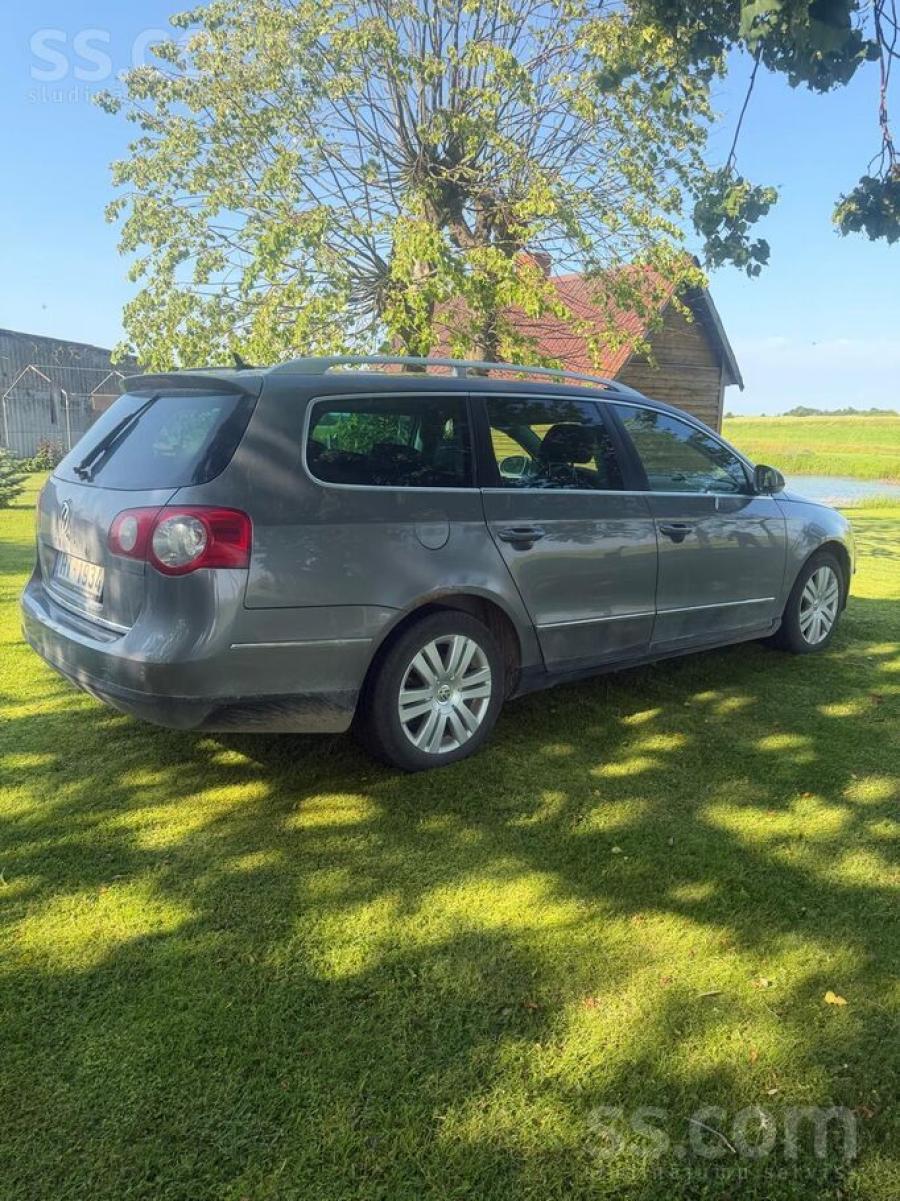 Grey Volkswagen Passat B6 2006 in Liepaja, with an engine capacity of 2.00 L and mileage of 300 thousand km for 1300 €, photo 6 on AUTOMOTO.COM.LV