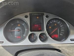 Grey Volkswagen Passat B6 2006 in Bauska, with an engine capacity of 2.00 L and mileage of 479 thousand km for 650 €, photo 8 on AUTOMOTO.COM.LV