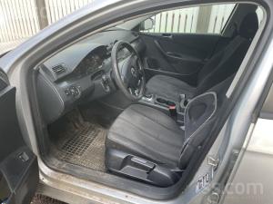Pelēks Volkswagen Passat B6 2006 Rīga, ar dzinēja tilpumu 2.00 L un nobraukumu 207 tūkst. km par 700 €, foto 8 vietnē AUTOMOTO.COM.LV