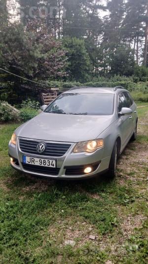 Pelēks Volkswagen Passat B6 2006 Rīga, ar dzinēja tilpumu 1.90 L un nobraukumu 274 tūkst. km par 1600 €, foto  vietnē AUTOMOTO.COM.LV