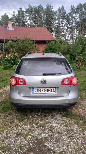 Pelēks Volkswagen Passat B6 2006 Rīga, ar dzinēja tilpumu 1.90 L un nobraukumu 274 tūkst. km par 1600 €, foto 5 vietnē AUTOMOTO.COM.LV