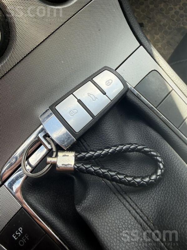 Серый Фольксваген Пассат Б6 2006 в Екабпилс, объемом двигателя 2.00 л и пробегом 290 тыс. км за 1800 €, фото 6 на AUTOMOTO.COM.LV