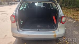 Grey Volkswagen Passat B6 2006 in Riga, with an engine capacity of 2.00 L and mileage of 466 thousand km for 700 €, photo 7 on AUTOMOTO.COM.LV